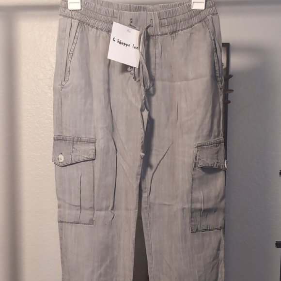 G Shoppe Inc | Pants & Jumpsuits | Womens Gray Cargo Pants | Poshmark